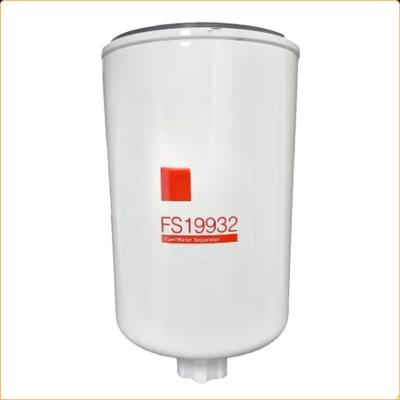 China Manufacturer Direct Sale Truck Diesel Engine Parts Fuel Water Separator Filter FS19932 BF1346 P551034 for sale