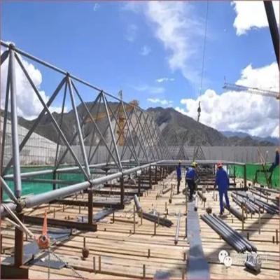 China Quick Installation Steel Warehouse Roof Structure Empowering Span And Eave Height for sale