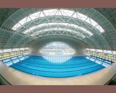 China Estructura espacial de acero para techos de piscinas Soluciones duraderas y elegantes for sale