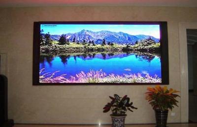 China HD SMD2121 P4 Indoor Full Color LED Display Panels 62500 Pixels per m² Flight Case for sale