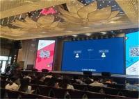 China High Definition P3.91 Advertising LED Display Screen 2000cd/M2 Lightweight Module for sale