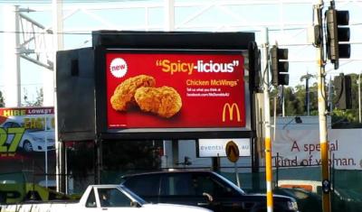 China P6 Outdoor LED Advertising Display 960x768mm Cabinet 27778 Pixels per sqm Full Color for sale