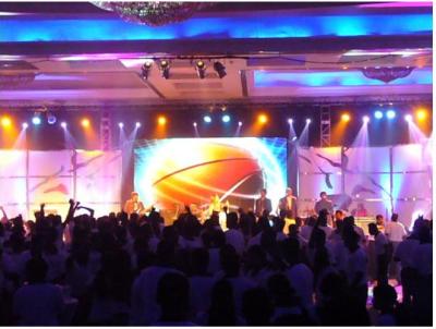 China Indoor P1.5 Hire LED Screen High Definition LED Display concert cabinet size 640mm x 640mm for sale