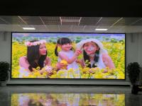 China Indoor Full Color LED Display Screen SMD P3.91 Custom Advertisement Vedio Background Wall for sale