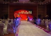 China P2.5 Indoor Flexible LED Video Wall 160x160mm Module Full Color Advertising Display for sale