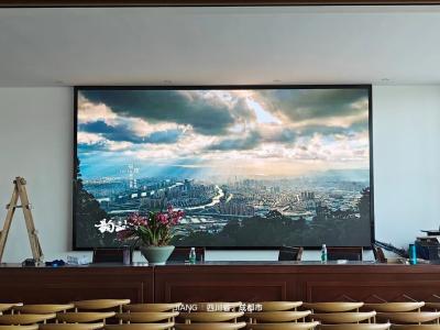 China COB P2.5 Full Color LED Display 10000 Pixels per Sqm Die Cast Aluminum Cabinet for sale
