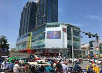 China Outdoor Full Color P8 LED Display IP65 5000cd SMD2121 for Shopping Mall Advertising for sale