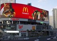 China P10 Outdoor Full Color LED Billboard 10mm Pixel 50000cd Brightness IP65 Waterproof for sale