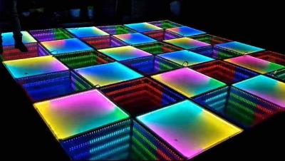China Outdoor P8 SMD3528 Full Color LED Tile Screen 250x250mm Module 3 Year Warranty for sale