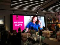 China Fixed Installation Iron Box LED Video Wall HD P2.5 Indoor LED Display Screen SMD for sale