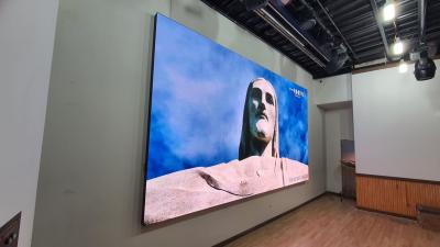 China Outdoor SMD P5 Full Color LED Display 8500 Nits 960x960mm Cabinet for Advertising for sale
