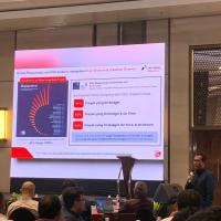 China Full Color LED Display Cabinet SMD RGB 512x512mm P4 Rental Video Wall LED Display Outdoor Novastar System for sale