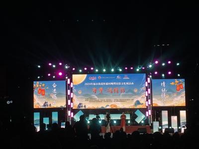 China P6 Outdoor Waterproof Full Color Transparent LED Screen 576x576mm Module 7500cd/m² Brightness for sale
