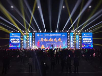 China Die-Cast Aluminum LED Screen Display 500x500mm P3.91 Stage Panel 2500cd for sale