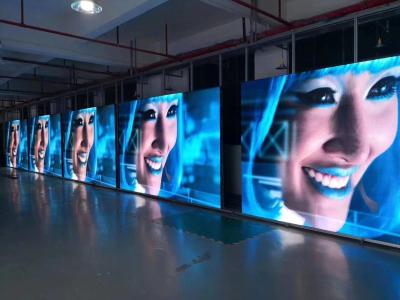 China 100000 Hours Life Span Advertising LED Screen P4 High Definition 2mm SMD2727 for sale