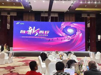 China P2.5 Indoor Flexible LED Video Wall 160x160mm Module Full Color Advertising Display for sale