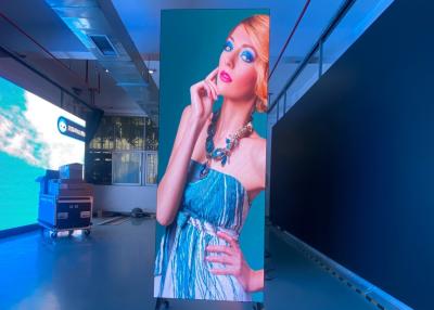 China P2.5 Small Pitch Indoor LED Display 1R1G1B HD Upright Advertising Screen 192x192mm for sale