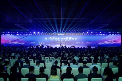 China P3.91 Indoor Advertising LED Screen 64510 Pixels/m² High Resolution Stage Display for sale