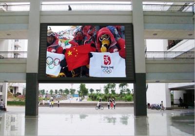China Long Lifespan Outdoor Full Color LED Display P10 with High Protection Degree IP65 and Low Attenuation for Outdoor Advertising for sale