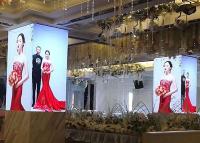China Digital Signage Panel Full Color Led Display Board Indoor Cubic 360 Degree P4 for sale