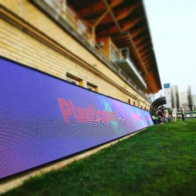China Outdoor SMD P10 Sports Stadium Perimeter LED Display 10000pixels/m² 5000cd/m² for sale