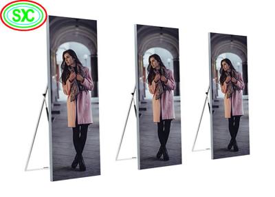 China Indoor Full Color SMD P2.5 LED Video Poster Screen 640x640mm 1000cd/m² for sale