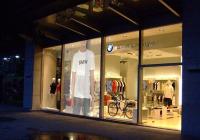 China P3.91-7.82 Indoor Outdoor Transparent LED Screen 5000cd/m2 Full Color 500x500mm for sale