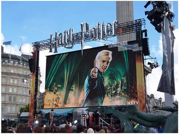 China P5 Outdoor LED Display Screen Waterproof 960x960mm Iron Cabinet 40000 Dots SMD for sale