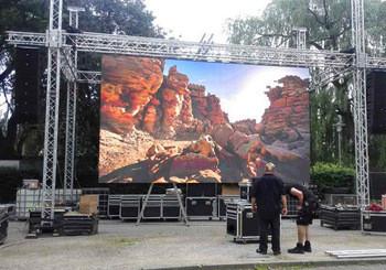 China P5 Outdoor Stage LED Video Wall Rental Screen Full Color Hanging Panel 320x160mm for sale