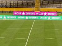 China SMD3535 P10 Outdoor Football LED Screen 5500nits for Sports Stadium Advertising for sale