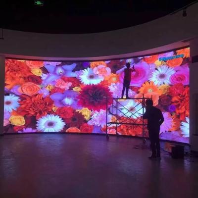 China 64*32 Module Resolution Stable Led Media Wall with Convenient Backside Service Maintenance Option for sale