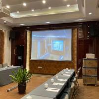 China Rental Indoor P2.5 LED Display Die Casting Magnesium Cabinet 640x640mm High Resolution Stage Screen for sale