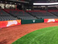 China Die-Casting Sports Stadium Perimeter LED Display Screen With Video/Text/Image Function And Epistar Chip for sale