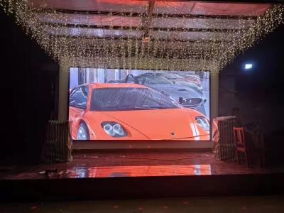 China Indoor P2.5 Curved LED Video Wall 640x640mm Die Casting Aluminum Cabinet Full Color Display for sale