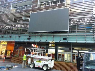 China SCX P10 Outdoor LED Display 960x960mm SMD Full Color 5500cd/m² Billboard Screen for sale