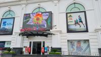 China Outdoor P10 LED Video Billboard Display Screen 960x960mm Cabinet 7000nits Waterproof for sale