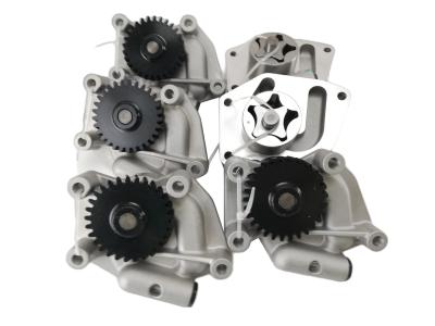 China 4TNV106 4TNE106 Engine Oil Pump 123900-32001 For YANMAR Machinery Diesel Engines for sale