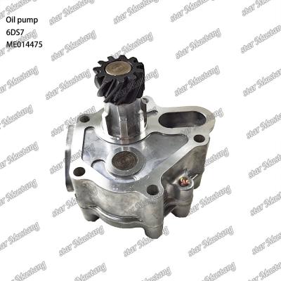 China Engine Oil Pump 6DS7 ME014475 For Mitsubishi Engine Spare Parts for sale