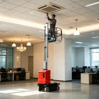 China Self Propelled Vertical Mast Lift Industrial for Mega Church ANSI Certificated for sale