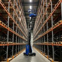 China Gantry Longmen Mast Vertical Power Lift Single Person Heavy Locomotive Assembly Hub for sale