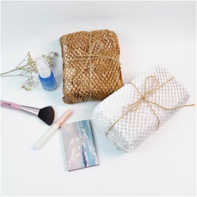 China Eco-Friendly Recyclable Honeycomb Paper Wrap for E-commerce Custom Size 2 Ton MOQ for sale