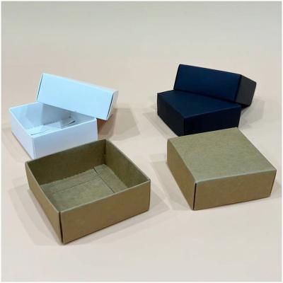 China Custom White Kraft Corrugated Cardboard Box for Shipping Customizable Logo 500pcs MOQ for sale
