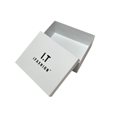 China Custom White Kraft Corrugated Cardboard Box for Shipping 500pcs MOQ Customizable Logo for sale