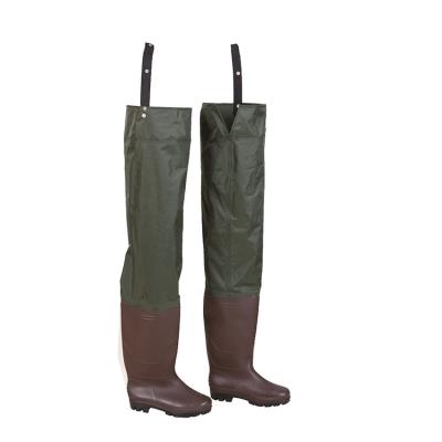 China Green Fishing Waders with Adjustable Suspenders and Anti-slip Boots in Sizes 38-46 for sale