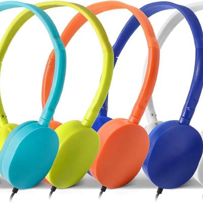 China Single PIN Plug Eco Friendly Disposable Earphones Without Mic Stereo Bus Earphone Comfortable Wearing Aviation Headphone for sale