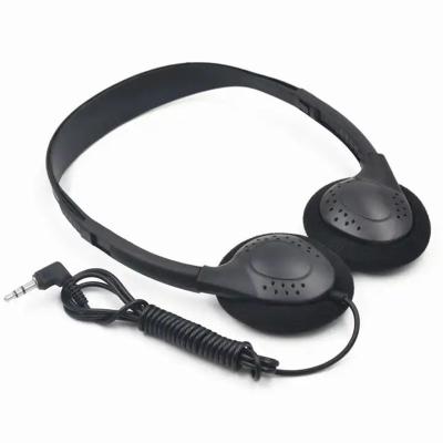 China Affordable Custom Headphones with Sound and 3.5mm Wired Connection for sale