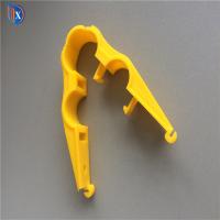 China Poultry Water Drinking Line Pipe Hose Clamp Clips S Shape Hanging Hook for sale