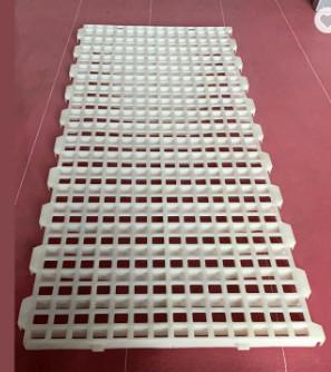 China Poultry Ventilation Chicken Plastic Slat Floor Customised for sale