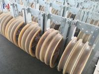 China 60KN Aluminum Nylon Sheaves Pulleys Three Sheave Transmission Stringing Blocks for sale