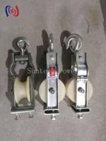 China Sitting Hanging Type Universal  Conductor Stringing Blocks Single Nylon Sheave for sale